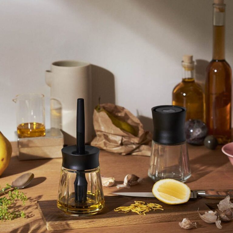 Rosendahl Dressing Shaker - Make Designed Objects