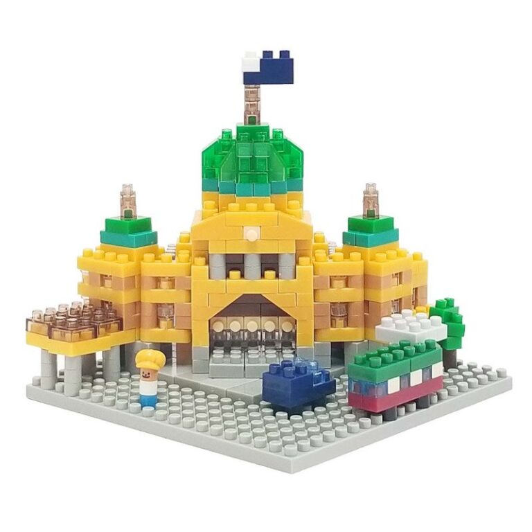 Nanoblock Flinders Street Station - Make Designed Objects