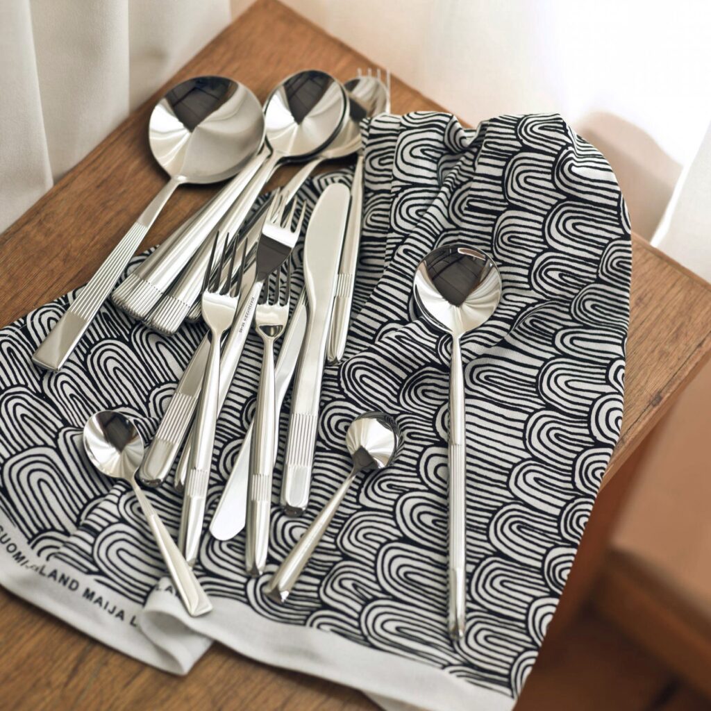Marimekko Tea Towels (2) - Puutarhurin - Make Designed Objects