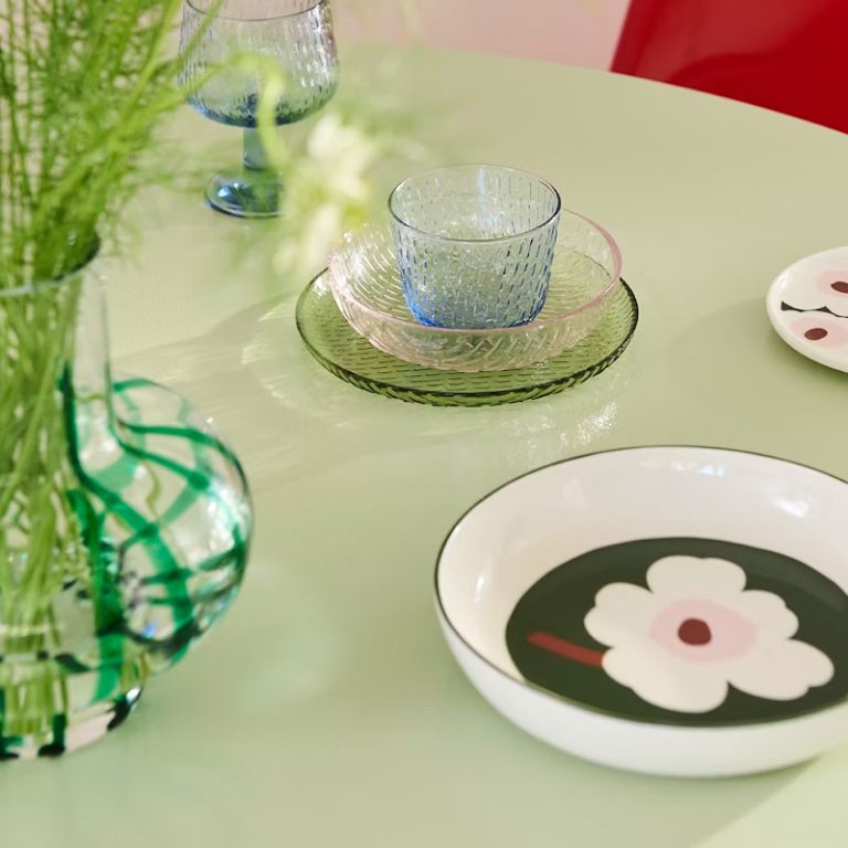 Marimekko Dish Unikko Green Pink 20cm - Make Designed Objects